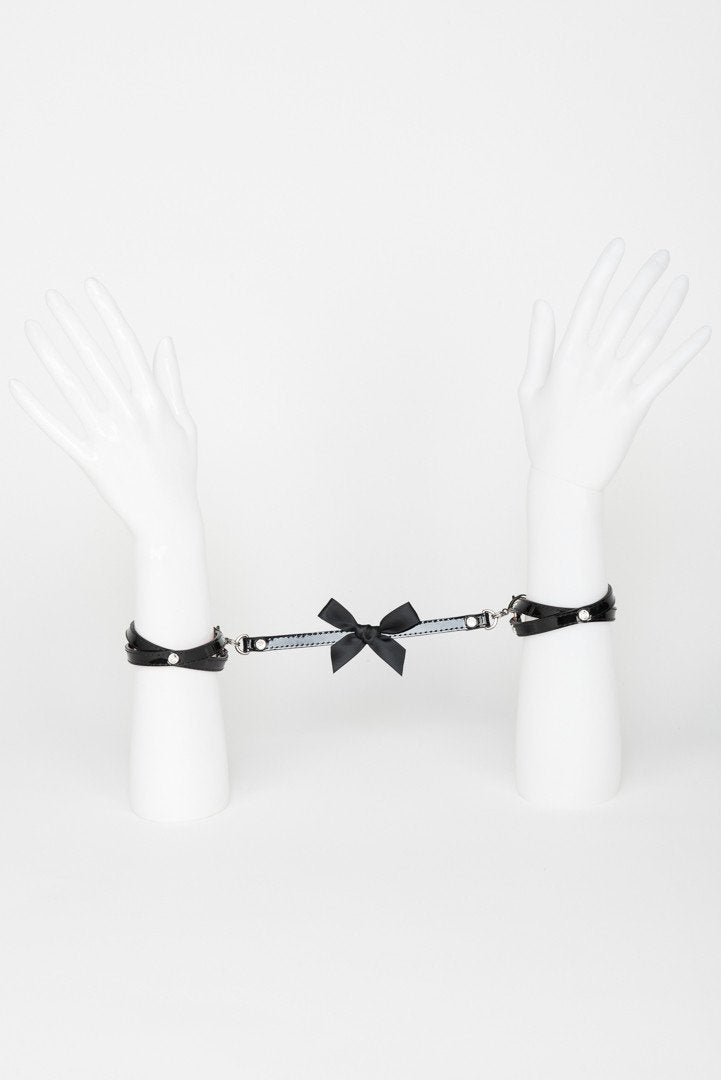 Kiss Handcuffs – Fräulein Kink